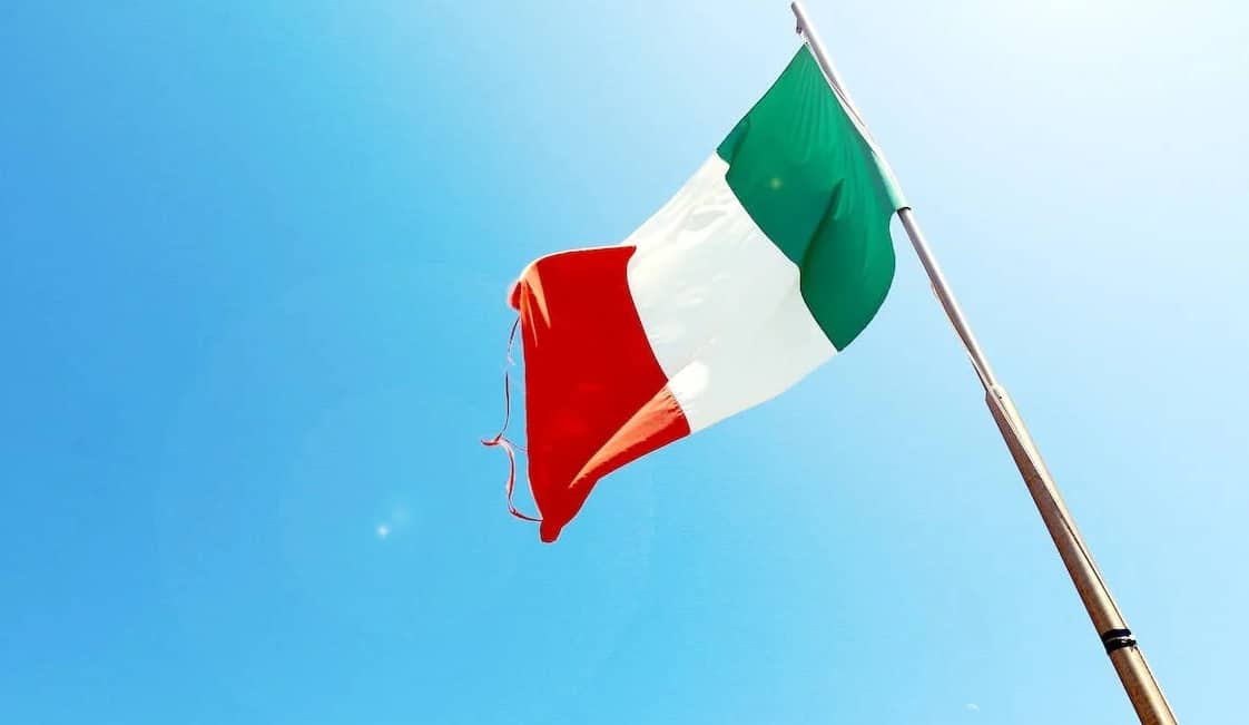 Living in Italy: Pros, Cons and Expat Guide 2026 | GCS